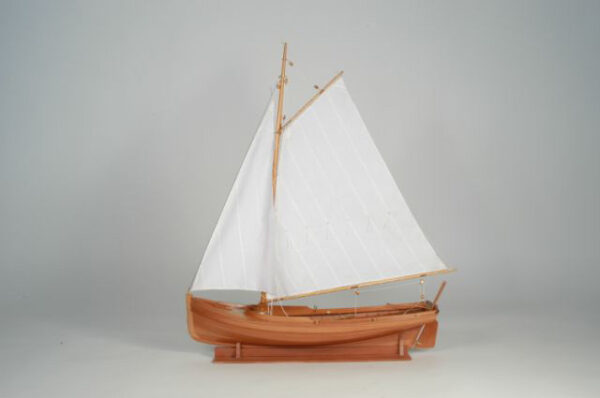 Sloop Boat – Fine Art Models