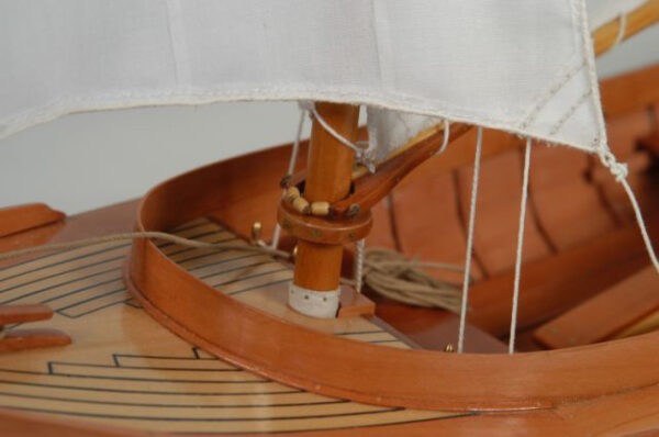 Sloop Boat – Fine Art Models